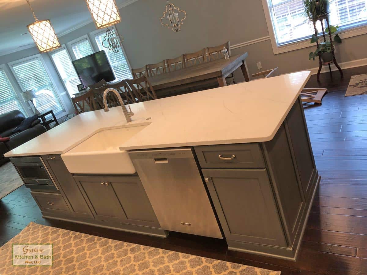 Kitchen Designed For Entertaining In White House, TN
